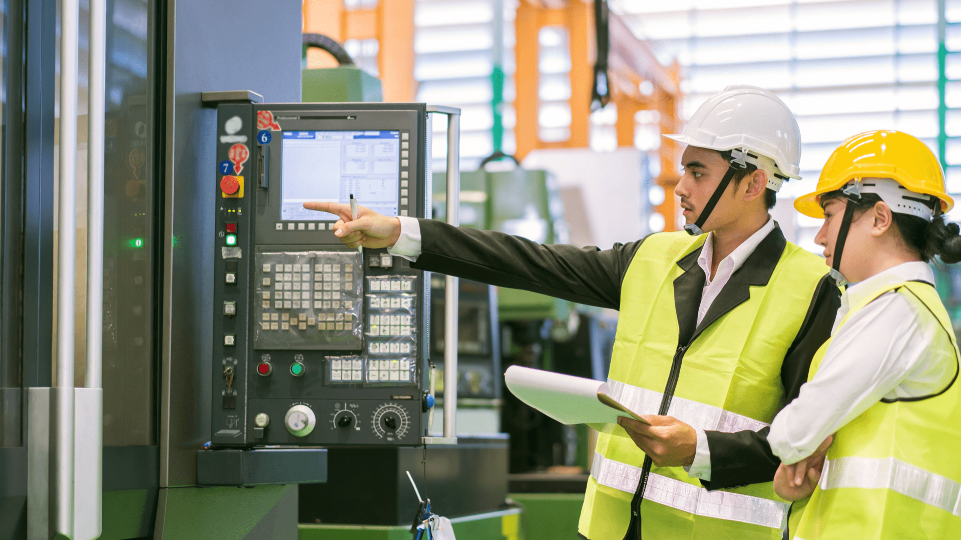 IoT Smart Manufacturing – Solusi Pabrik Efisien | Enterprise