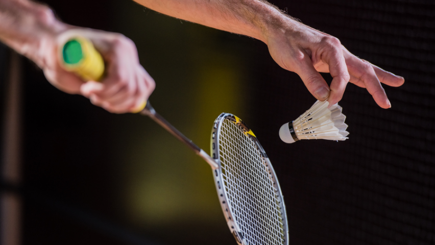 Pengertian Dropshot di Bulu Tangkis & Cara Melakukannya | Telkomsel