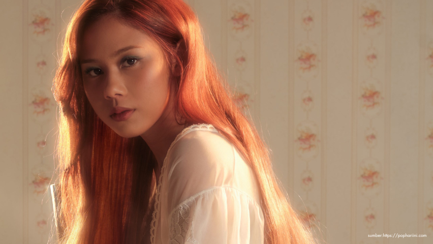 Mengenal Nadin Amizah: Biodata dan Lagu-Lagunya | Telkomsel