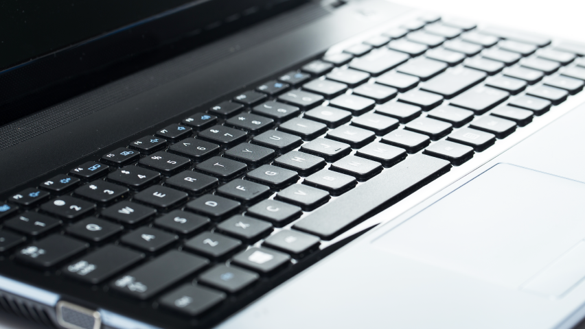 5 Cara Menyalakan Lampu Keyboard Laptop, Sesuai Merk | Telkomsel